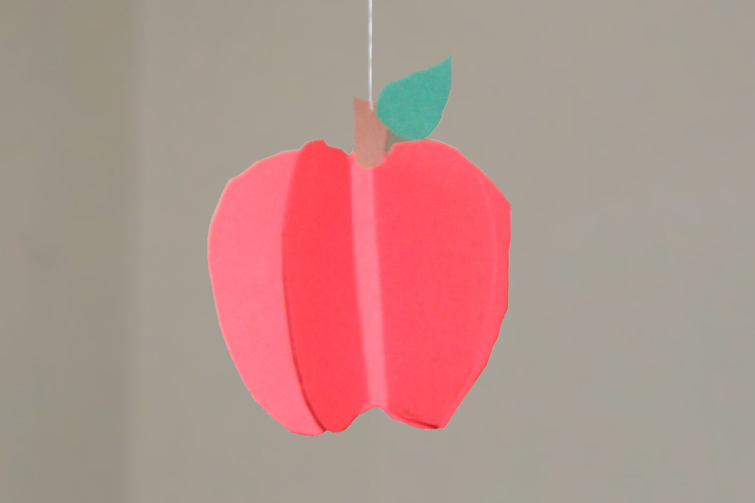 Apfel und Birne basteln mit Papier und Wolle - Kinderspiele-Welt.de